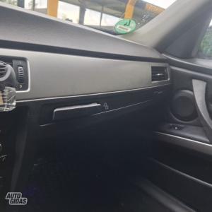 BMW 325 2007 in Kaunas, with an engine capacity of 3.00 L and mileage of 524 thousand km for 2300 €, photo 15 on AUTOMOTO.COM.LV