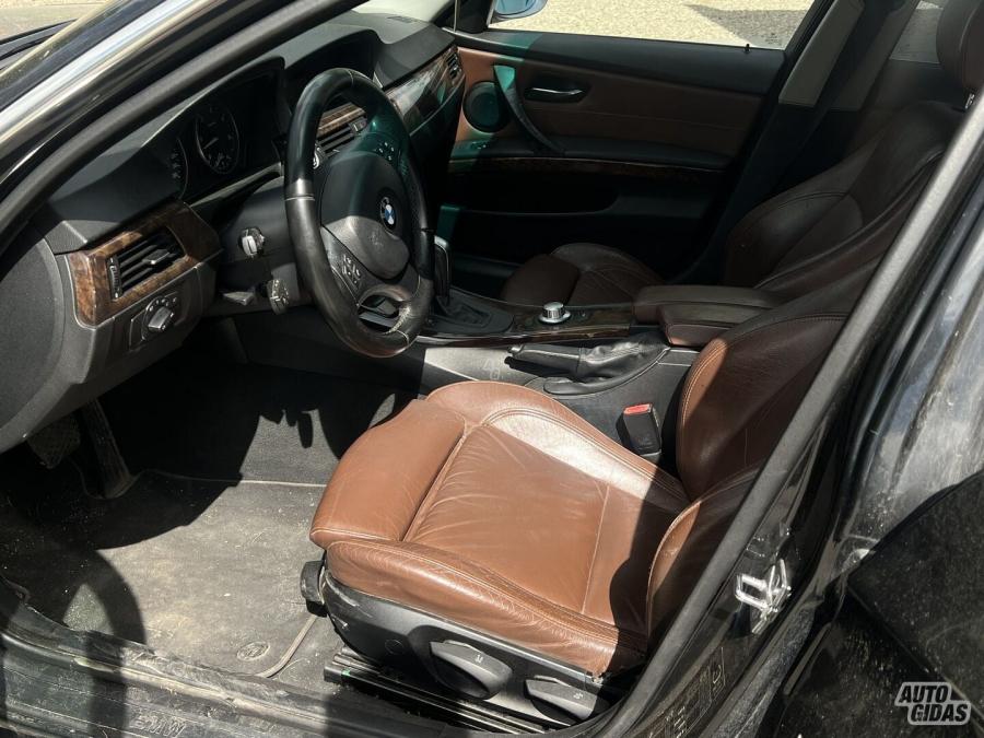 BMW 325 2007 Kauņa, ar dzinēja tilpumu 3.00 L un nobraukumu 348 tūkst. km par 2250 €, foto 13 vietnē AUTOMOTO.COM.LV