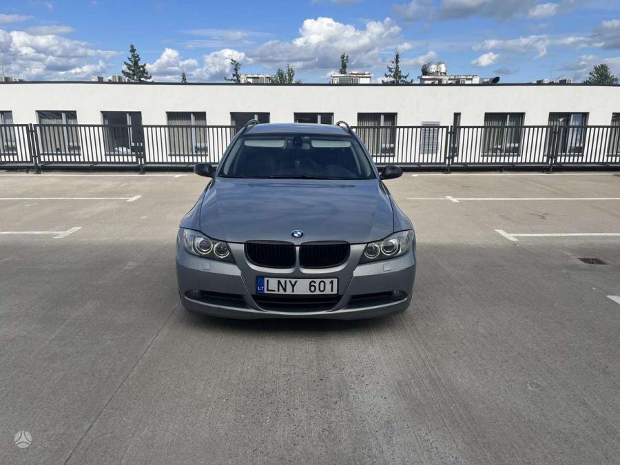 БМВ 325 2007 в Вильнюс, объемом двигателя 3.00 л и пробегом 430 тыс. км за 4100 €, фото 4 на AUTOMOTO.COM.LV