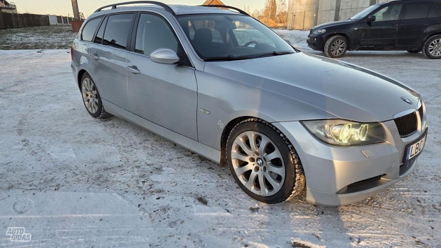 BMW 325 2008 in Marijampole, with an engine capacity of 3.00 L and mileage of 375 thousand km for 3750 €, photo 2 on AUTOMOTO.COM.LV