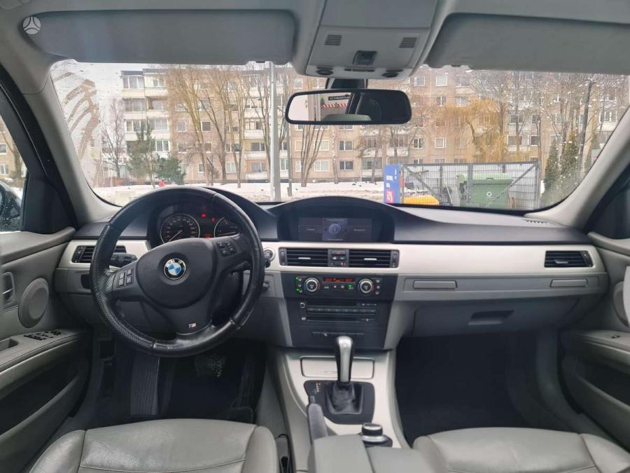 BMW 325 2008 in Kaunas, with an engine capacity of 3.00 L and mileage of 377 thousand km for 3500 €, photo 13 on AUTOMOTO.COM.LV