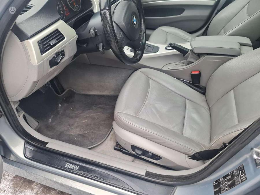 BMW 325 2008 in Kaunas, with an engine capacity of 3.00 L and mileage of 377 thousand km for 3500 €, photo 14 on AUTOMOTO.COM.LV