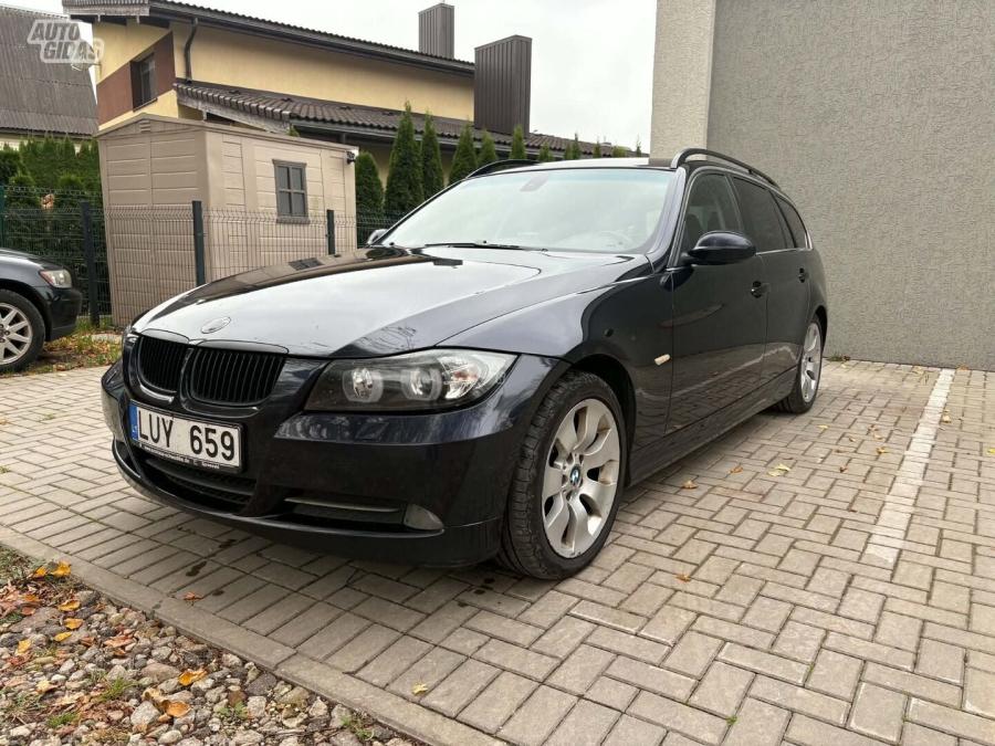БМВ 325 2008 в Вильнюс, объемом двигателя 3.00 л и пробегом 303 тыс. км за 3300 €, фото 4 на AUTOMOTO.COM.LV