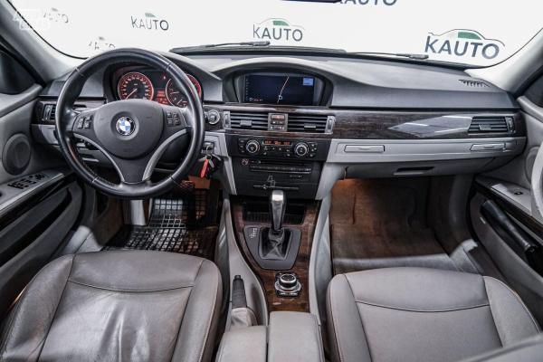 BMW 325 2010 in Kaunas, with an engine capacity of 3.00 L and mileage of 291 thousand km for 7490 €, photo 8 on AUTOMOTO.COM.LV