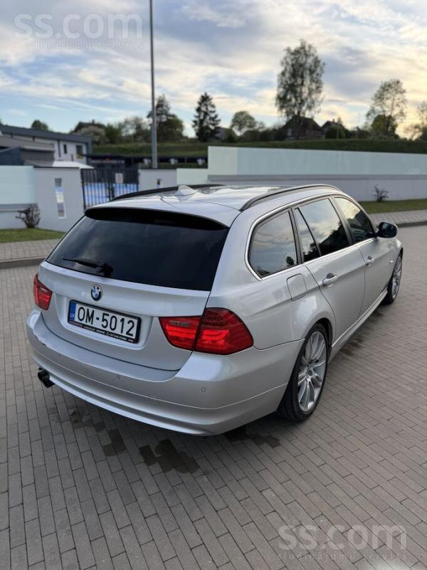 BMW 325 2011 Rīga, ar dzinēja tilpumu 3.00 L un nobraukumu 0 tūkst. km par 5500 €, foto 4 vietnē AUTOMOTO.COM.LV