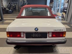 White BMW 325 1987 in Riga, with an engine capacity of 2.50 L and mileage of 140 thousand km for 18990 €, photo 11 on AUTOMOTO.COM.LV