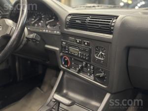 White BMW 325 1987 in Riga, with an engine capacity of 2.50 L and mileage of 140 thousand km for 18990 €, photo 25 on AUTOMOTO.COM.LV