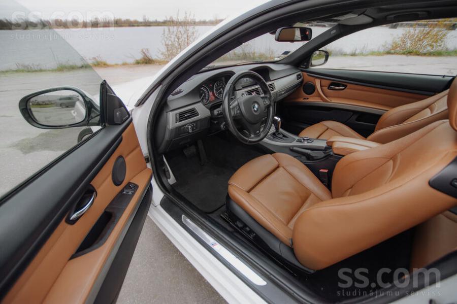 Balts BMW 325 2010 Rīga, ar dzinēja tilpumu 3.00 L un nobraukumu 281 tūkst. km par 10500 €, foto 12 vietnē AUTOMOTO.COM.LV