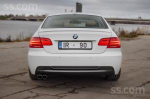Balts BMW 325 2010 Rīga, ar dzinēja tilpumu 3.00 L un nobraukumu 281 tūkst. km par 10500 €, foto 14 vietnē AUTOMOTO.COM.LV