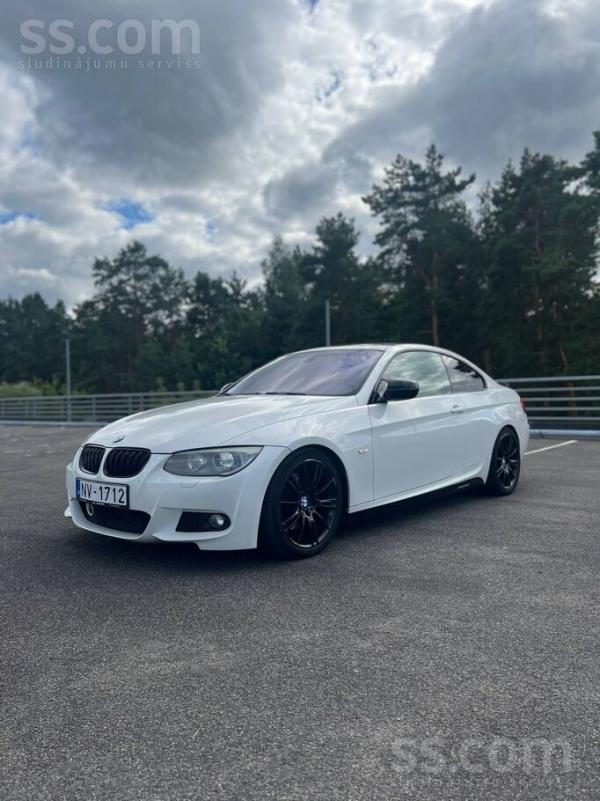 Balts BMW 325 2011 Rīga, ar dzinēja tilpumu 3.00 L un nobraukumu 380 tūkst. km par 9700 €, foto 1 vietnē AUTOMOTO.COM.LV