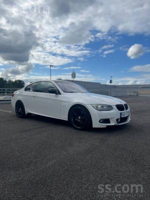Balts BMW 325 2011 Rīga, ar dzinēja tilpumu 3.00 L un nobraukumu 380 tūkst. km par 9700 €, foto 8 vietnē AUTOMOTO.COM.LV