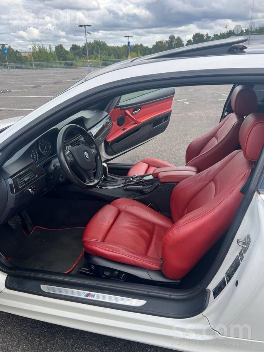 Balts BMW 325 2011 Rīga, ar dzinēja tilpumu 3.00 L un nobraukumu 380 tūkst. km par 9700 €, foto 12 vietnē AUTOMOTO.COM.LV