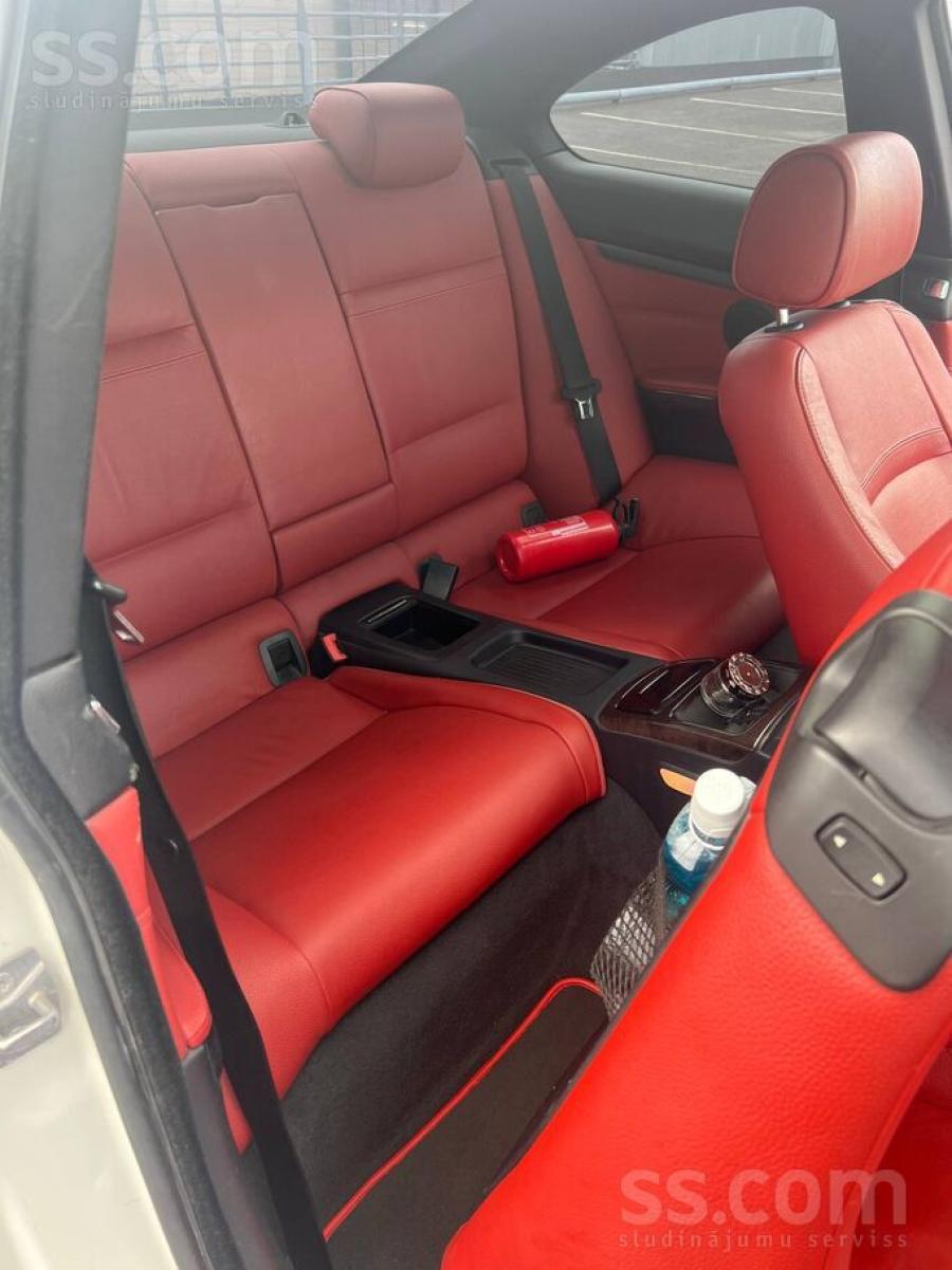 Balts BMW 325 2011 Rīga, ar dzinēja tilpumu 3.00 L un nobraukumu 380 tūkst. km par 9700 €, foto 18 vietnē AUTOMOTO.COM.LV