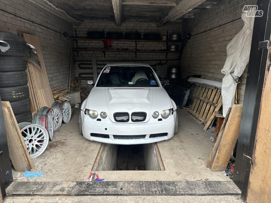 White BMW 325 2003 in Jonava, with an engine capacity of 2.50 L and mileage of 100 thousand km for 4999 €, photo 5 on AUTOMOTO.COM.LV