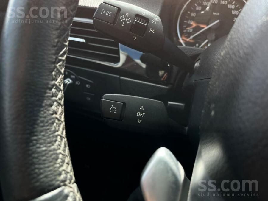 White BMW 325 2009 in Valmiera, with an engine capacity of 3.00 L and mileage of 363 thousand km for 5995 €, photo 14 on AUTOMOTO.COM.LV