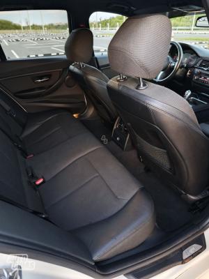 White BMW 325 2015 in Kaunas, with an engine capacity of 2.00 L and mileage of 268 thousand km for 16900 €, photo 12 on AUTOMOTO.COM.LV