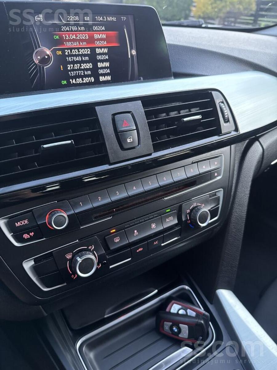 White BMW 325 2015 in Riga, with an engine capacity of 2.00 L and mileage of 240 thousand km for 8900 €, photo 28 on AUTOMOTO.COM.LV