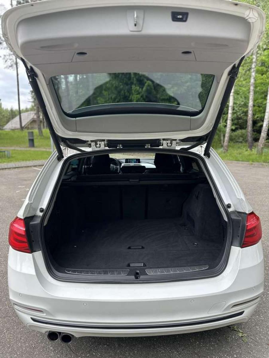 White BMW 325 2016 in Vilnius, with an engine capacity of 2.00 L and mileage of 338 thousand km for 11000 €, photo 12 on AUTOMOTO.COM.LV