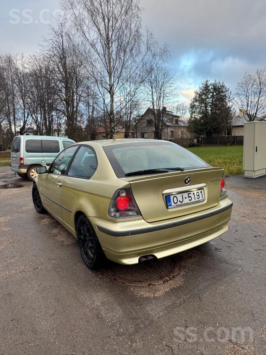 Yellow BMW 325 2002 in Riga, with an engine capacity of 2.50 L and mileage of 303 thousand km for 3400 €, photo 3 on AUTOMOTO.COM.LV