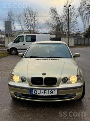 Yellow BMW 325 2002 in Riga, with an engine capacity of 2.50 L and mileage of 303 thousand km for 3400 €, photo 7 on AUTOMOTO.COM.LV