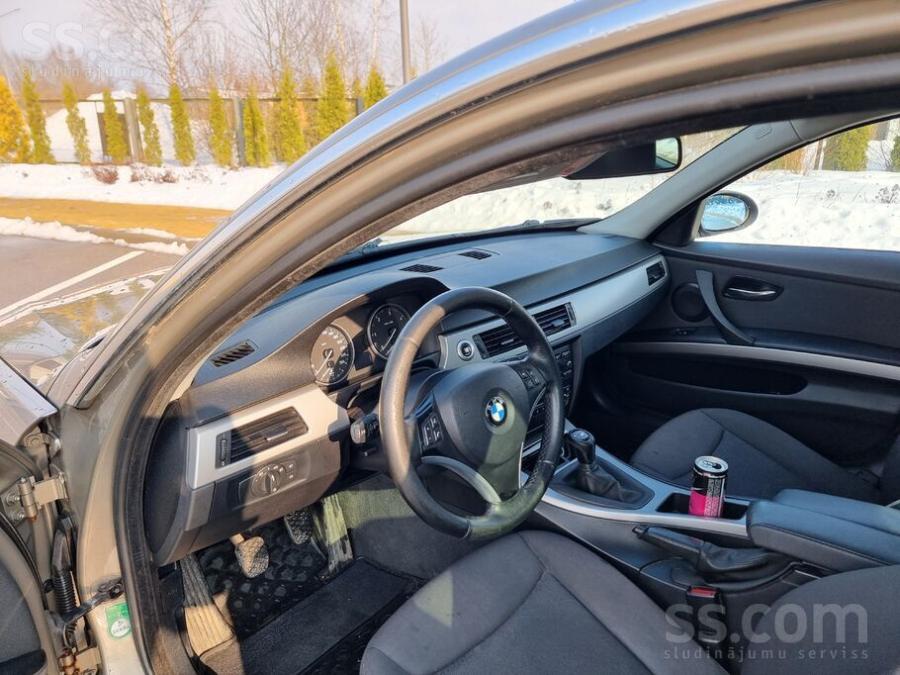 Dzeltens BMW 325 2007 Aizkraukle, ar dzinēja tilpumu 3.00 L un nobraukumu 371 tūkst. km par 3400 €, foto 12 vietnē AUTOMOTO.COM.LV