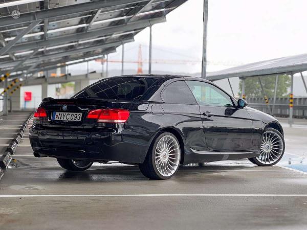 Black BMW 328 2008 in Vilnius, with an engine capacity of 3.00 L and mileage of 233 thousand km for 7950 €, photo 9 on AUTOMOTO.COM.LV