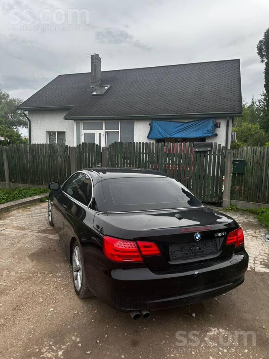 Melns BMW 328 2011 Jelgava, ar dzinēja tilpumu 3.00 L un nobraukumu 262 tūkst. km par 6000 €, foto 4 vietnē AUTOMOTO.COM.LV