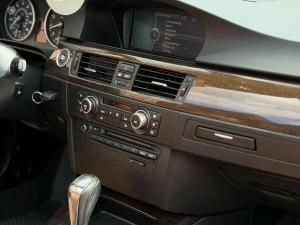 Black BMW 328 2012 in Vilnius, with an engine capacity of 3.00 L and mileage of 126 thousand km for 9900 €, photo 14 on AUTOMOTO.COM.LV