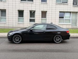 Black BMW 328 2008 in Klaipeda, with an engine capacity of 3.00 L and mileage of 235 thousand km for 4300 €, photo 3 on AUTOMOTO.COM.LV