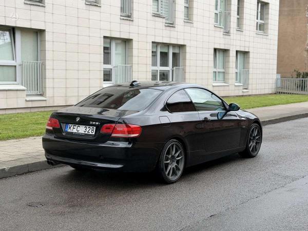 Black BMW 328 2008 in Klaipeda, with an engine capacity of 3.00 L and mileage of 235 thousand km for 4300 €, photo 8 on AUTOMOTO.COM.LV