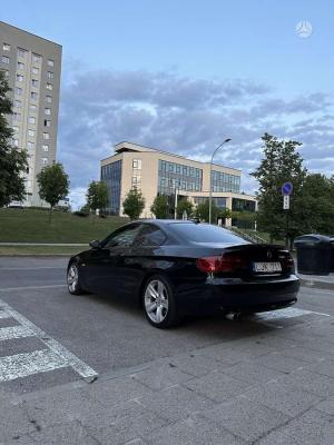 Melns BMW 328 2009 Viļņa, ar dzinēja tilpumu 3.00 L un nobraukumu 265 tūkst. km par 5900 €, foto 6 vietnē AUTOMOTO.COM.LV
