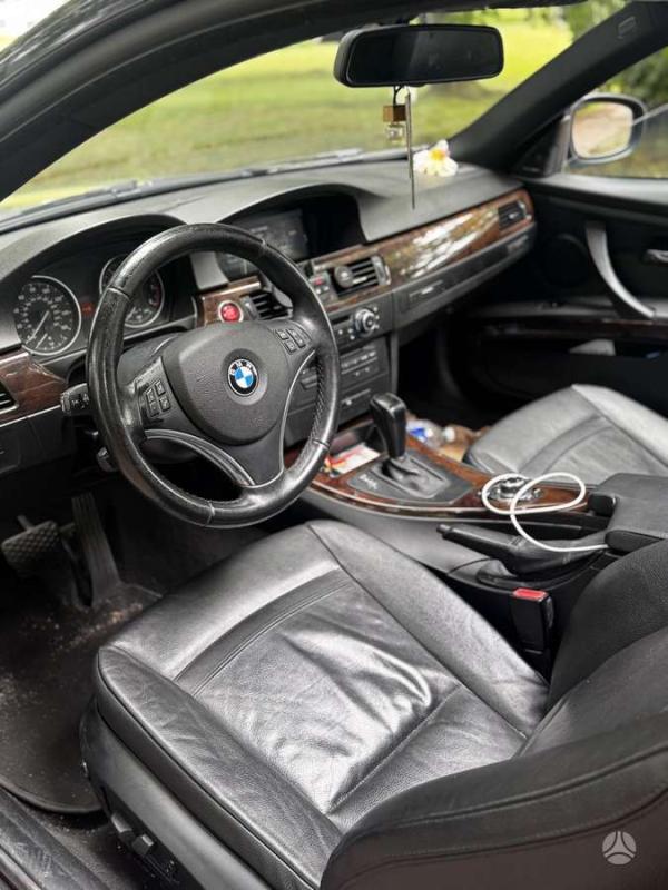Black BMW 328 2010 in Klaipeda, with an engine capacity of 3.00 L and mileage of 159 thousand km for 7750 €, photo 11 on AUTOMOTO.COM.LV