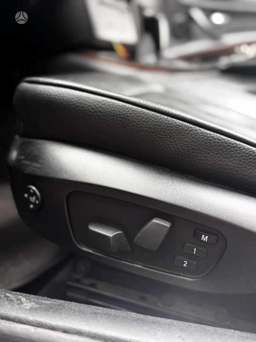 Black BMW 328 2010 in Klaipeda, with an engine capacity of 3.00 L and mileage of 159 thousand km for 7750 €, photo 14 on AUTOMOTO.COM.LV