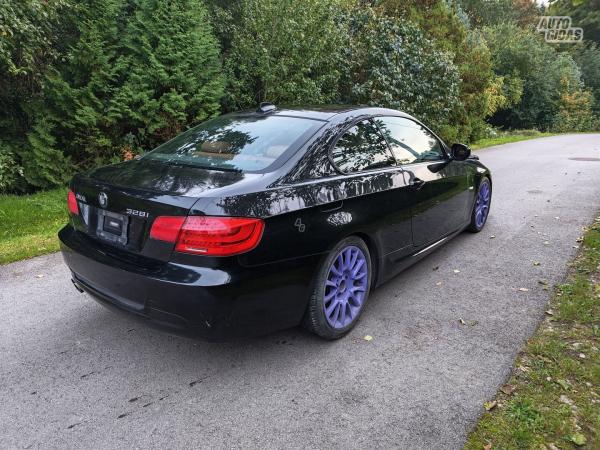 Black BMW 328 2011 in Klaipeda, with an engine capacity of 3.00 L and mileage of 190 thousand km for 5530 €, photo 4 on AUTOMOTO.COM.LV