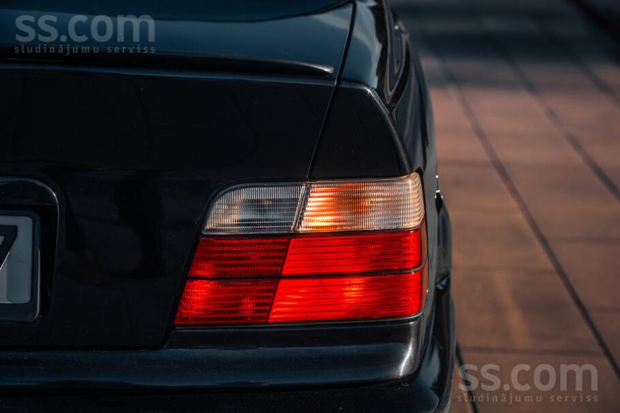 Melns BMW 328 1997 Rīga, ar dzinēja tilpumu 2.80 L un nobraukumu 298 tūkst. km par 5200 €, foto 9 vietnē AUTOMOTO.COM.LV