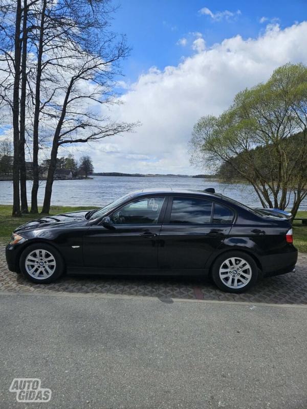 Black BMW 328 2007 in Vilnius, with an engine capacity of 3.00 L and mileage of 370 thousand km for 3650 €, photo 8 on AUTOMOTO.COM.LV