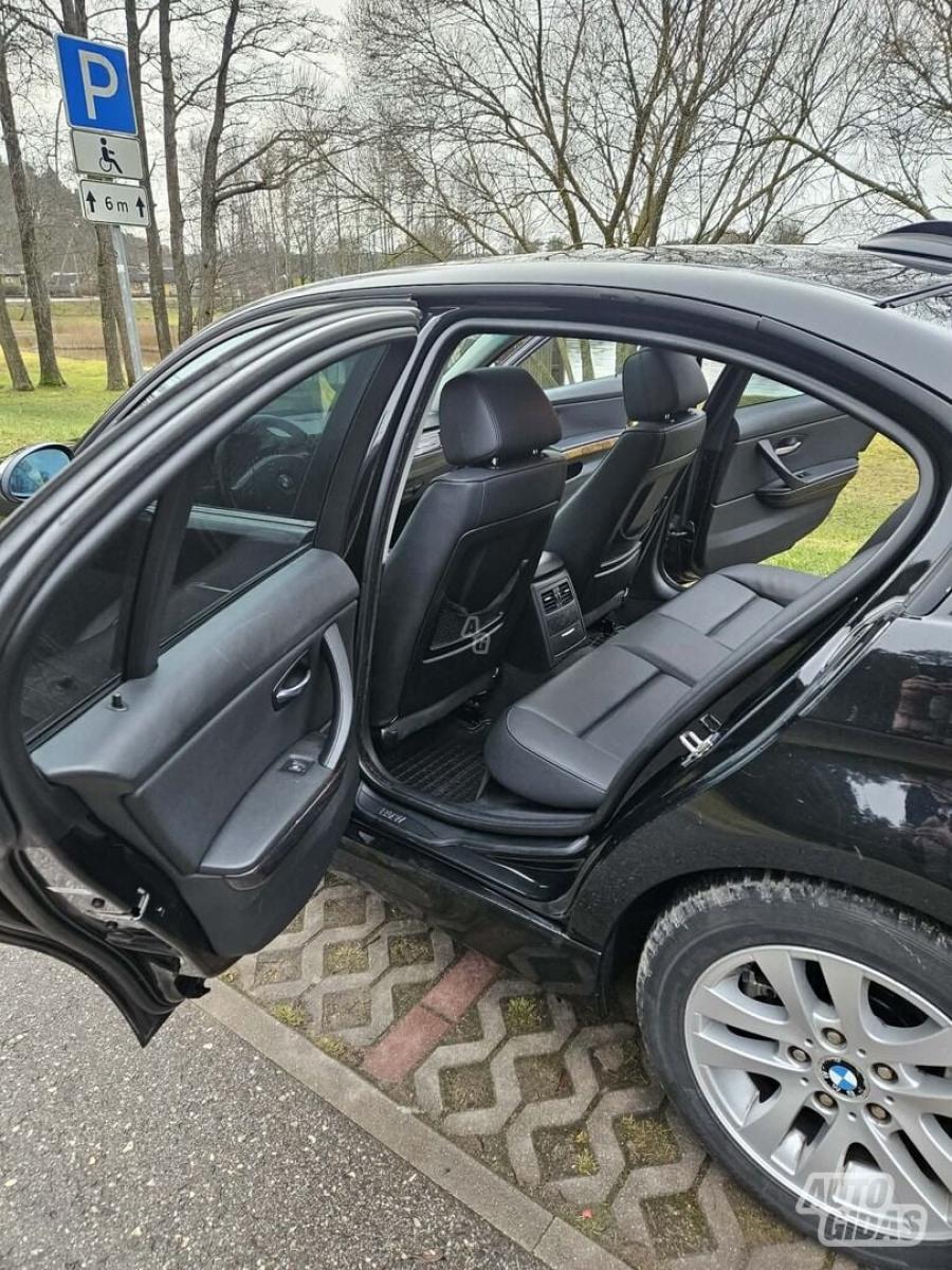 Melns BMW 328 2007 Viļņa, ar dzinēja tilpumu 3.00 L un nobraukumu 370 tūkst. km par 3650 €, foto 12 vietnē AUTOMOTO.COM.LV
