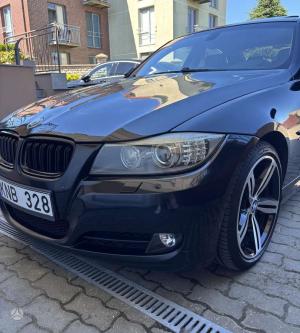 Black BMW 328 2009 in Vilnius, with an engine capacity of 3.00 L and mileage of 275 thousand km for 6200 €, photo 5 on AUTOMOTO.COM.LV