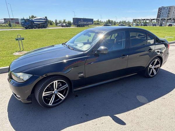 Melns BMW 328 2009 Viļņa, ar dzinēja tilpumu 3.00 L un nobraukumu 275 tūkst. km par 6200 €, foto 8 vietnē AUTOMOTO.COM.LV