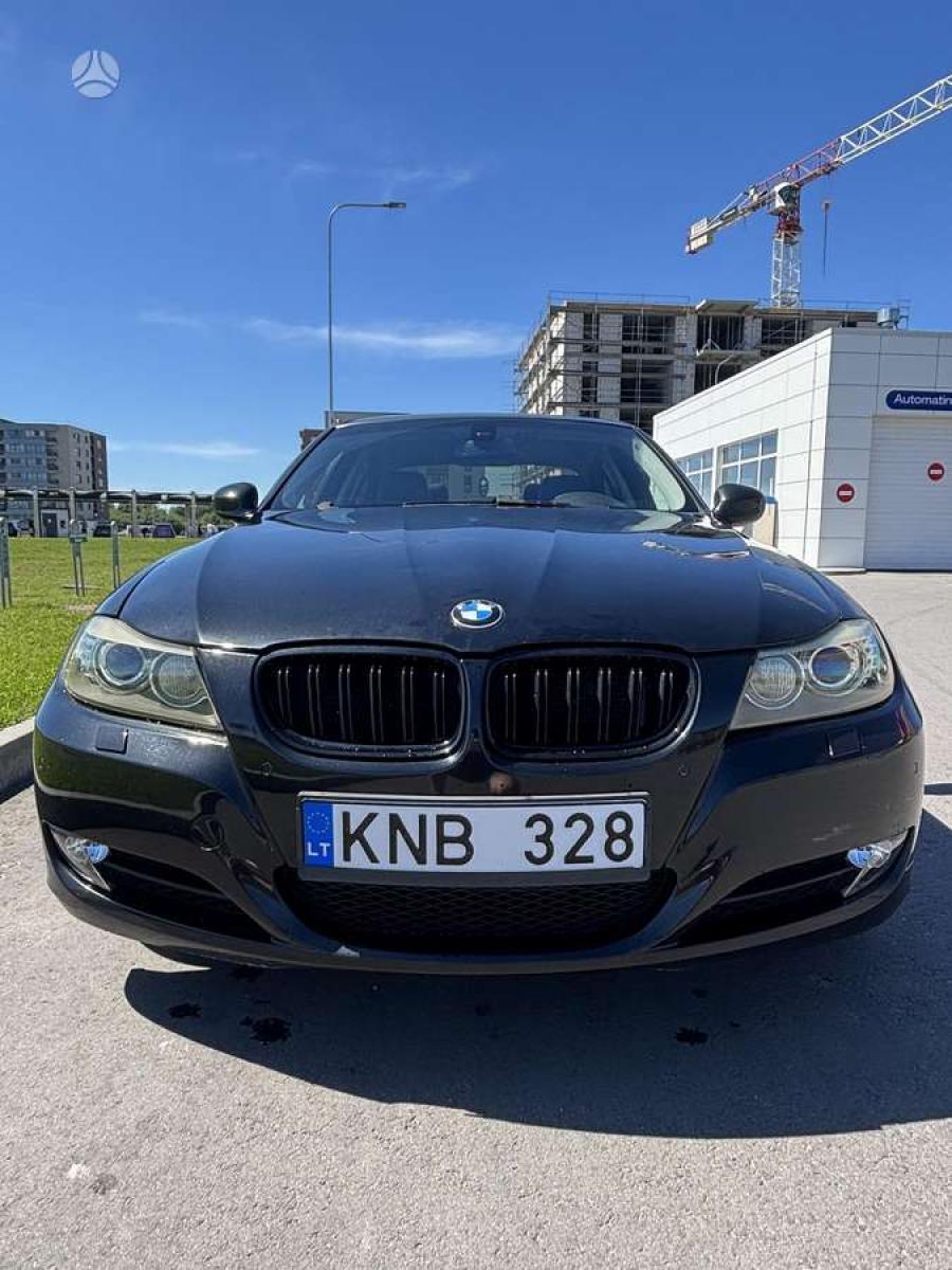 Black BMW 328 2009 in Vilnius, with an engine capacity of 3.00 L and mileage of 275 thousand km for 6200 €, photo 11 on AUTOMOTO.COM.LV