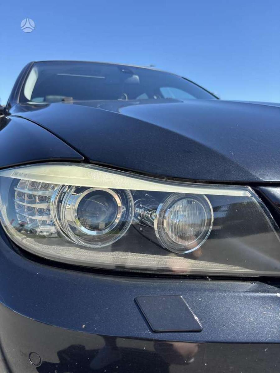 Black BMW 328 2009 in Vilnius, with an engine capacity of 3.00 L and mileage of 275 thousand km for 6200 €, photo 12 on AUTOMOTO.COM.LV