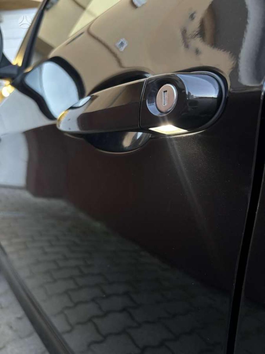 Black BMW 328 2009 in Vilnius, with an engine capacity of 3.00 L and mileage of 275 thousand km for 6200 €, photo 14 on AUTOMOTO.COM.LV