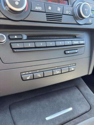 Black BMW 328 2009 in Vilnius, with an engine capacity of 3.00 L and mileage of 275 thousand km for 6200 €, photo 26 on AUTOMOTO.COM.LV