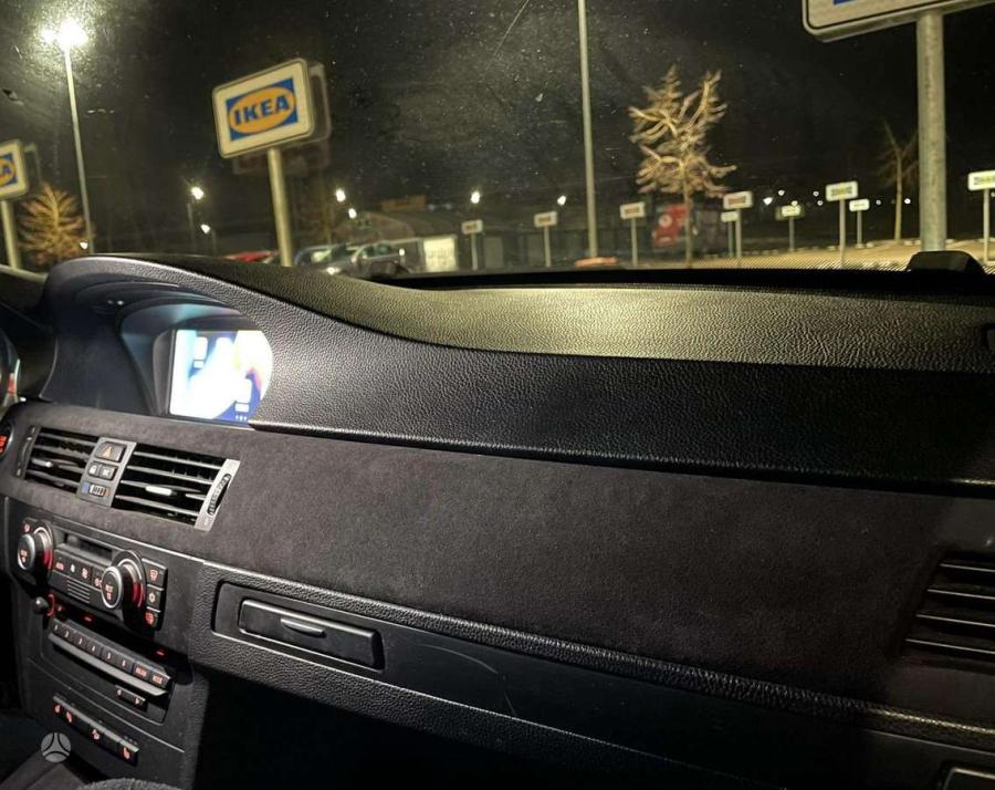 Black BMW 328 2009 in Vilnius, with an engine capacity of 3.00 L and mileage of 275 thousand km for 6200 €, photo 31 on AUTOMOTO.COM.LV