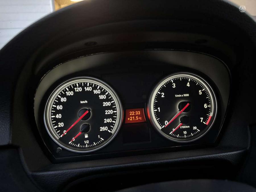 Black BMW 328 2009 in Vilnius, with an engine capacity of 3.00 L and mileage of 275 thousand km for 6200 €, photo 40 on AUTOMOTO.COM.LV