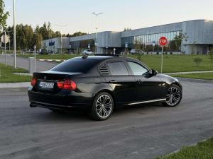 Black BMW 328 2011 in Kaunas, with an engine capacity of 3.00 L and mileage of 146 thousand km for 7000 €, photo 6 on AUTOMOTO.COM.LV