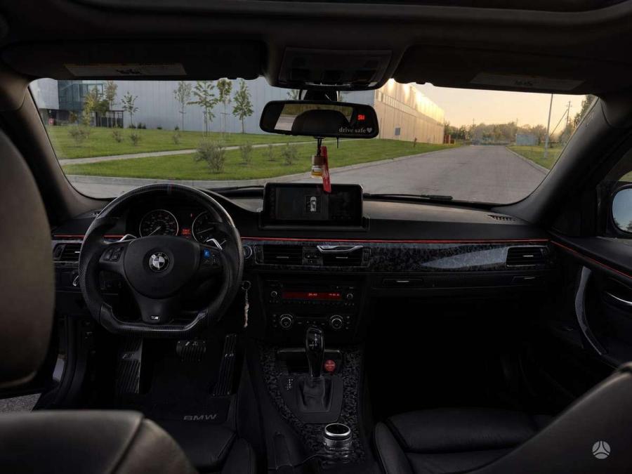 Black BMW 328 2011 in Kaunas, with an engine capacity of 3.00 L and mileage of 146 thousand km for 7000 €, photo 10 on AUTOMOTO.COM.LV