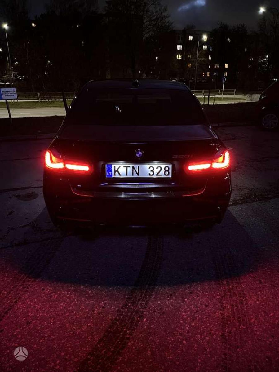 Melns BMW 328 2012 Kauņa, ar dzinēja tilpumu 2.00 L un nobraukumu 255 tūkst. km par 9999 €, foto 16 vietnē AUTOMOTO.COM.LV