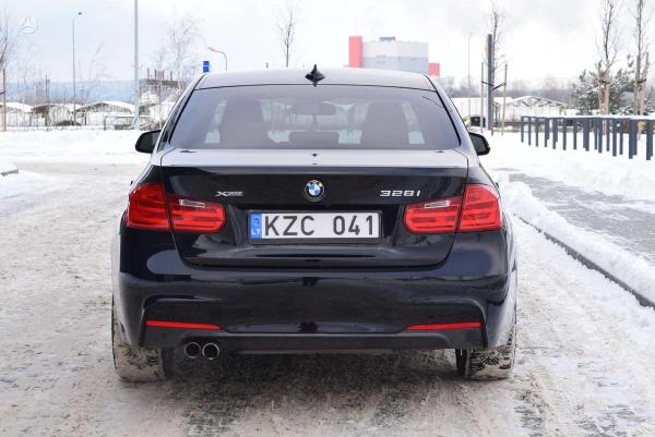 Black BMW 328 2013 in Vilnius, with an engine capacity of 2.00 L and mileage of 141 thousand km for 10000 €, photo 5 on AUTOMOTO.COM.LV