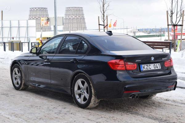 Black BMW 328 2013 in Vilnius, with an engine capacity of 2.00 L and mileage of 141 thousand km for 10000 €, photo 6 on AUTOMOTO.COM.LV